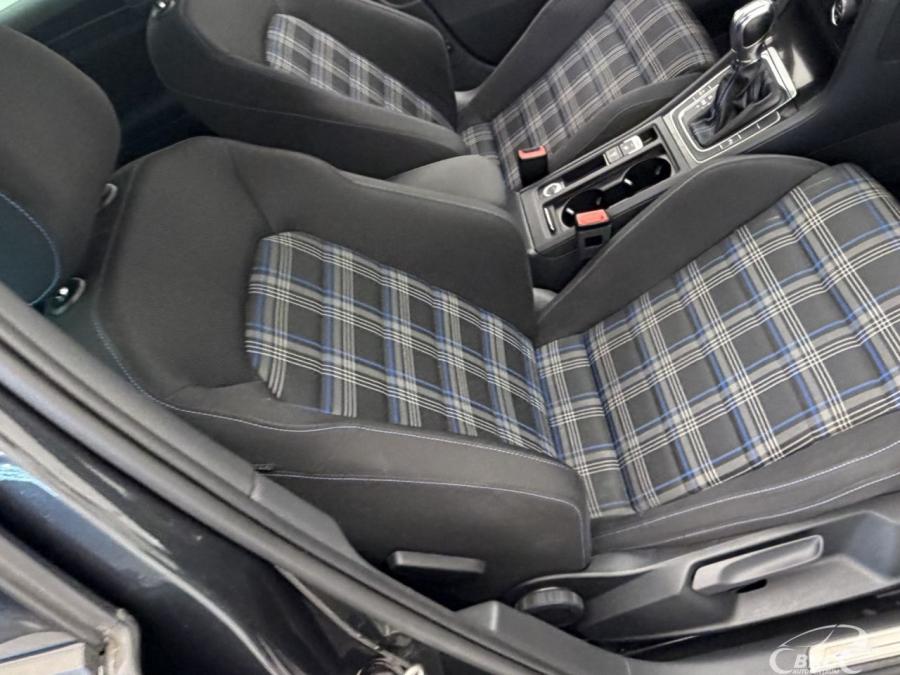 Volkswagen Golf 2015 in Vilnius, with an engine capacity of 1.40 L and mileage of 260 thousand km for 7500 €, photo 6 on AUTOMOTO.COM.LV