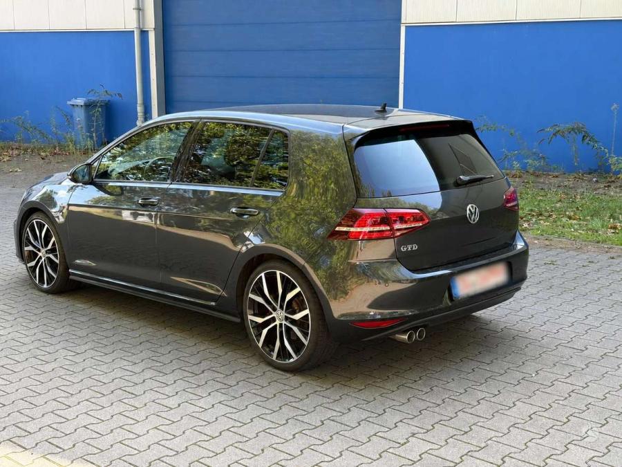 Volkswagen Golf 2015 Viļņa, ar dzinēja tilpumu 1.97 L un nobraukumu 219 tūkst. km par 13900 €, foto 4 vietnē AUTOMOTO.COM.LV
