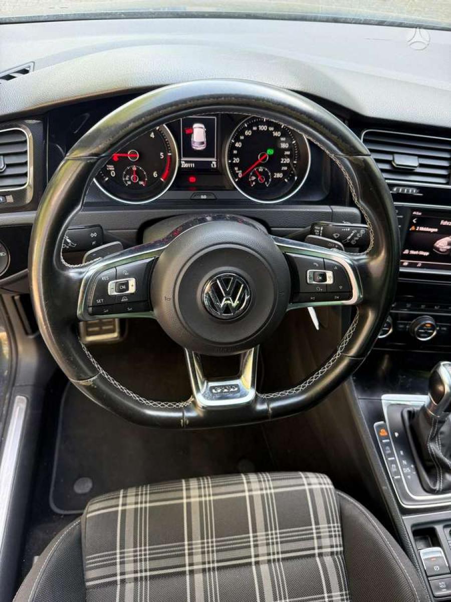 Volkswagen Golf 2015 Viļņa, ar dzinēja tilpumu 1.97 L un nobraukumu 219 tūkst. km par 13900 €, foto 10 vietnē AUTOMOTO.COM.LV