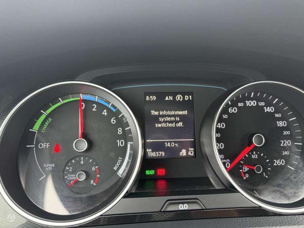 Volkswagen Golf 2016 in Marijampole, with an engine capacity of 1.40 L and mileage of 199 thousand km for 8750 €, photo 10 on AUTOMOTO.COM.LV