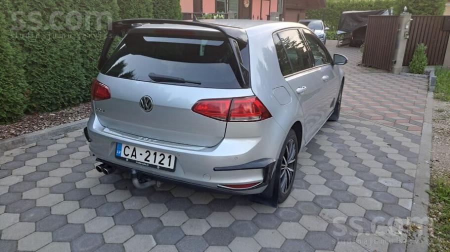 Volkswagen Golf 2017 in Riga, with an engine capacity of 2.00 L and mileage of 0 thousand km for 9200 €, photo 4 on AUTOMOTO.COM.LV