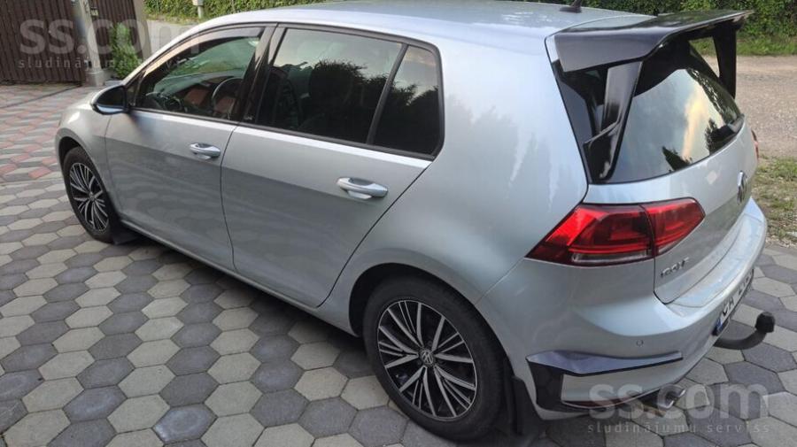 Volkswagen Golf 2017 in Riga, with an engine capacity of 2.00 L and mileage of 0 thousand km for 9200 €, photo 5 on AUTOMOTO.COM.LV