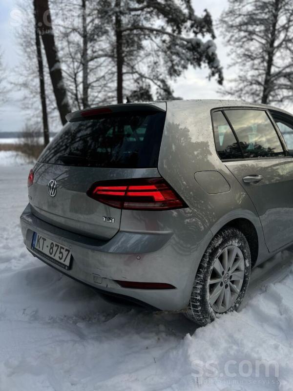 Volkswagen Golf 2017 in Daugavpils, with an engine capacity of 1.00 L and mileage of 126 thousand km for 10600 €, photo 10 on AUTOMOTO.COM.LV