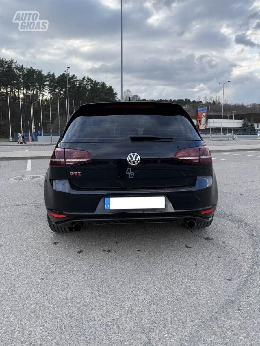 Volkswagen Golf 2017 in Vilnius, with an engine capacity of 2.00 L and mileage of 102 thousand km for 13800 €, photo 8 on AUTOMOTO.COM.LV