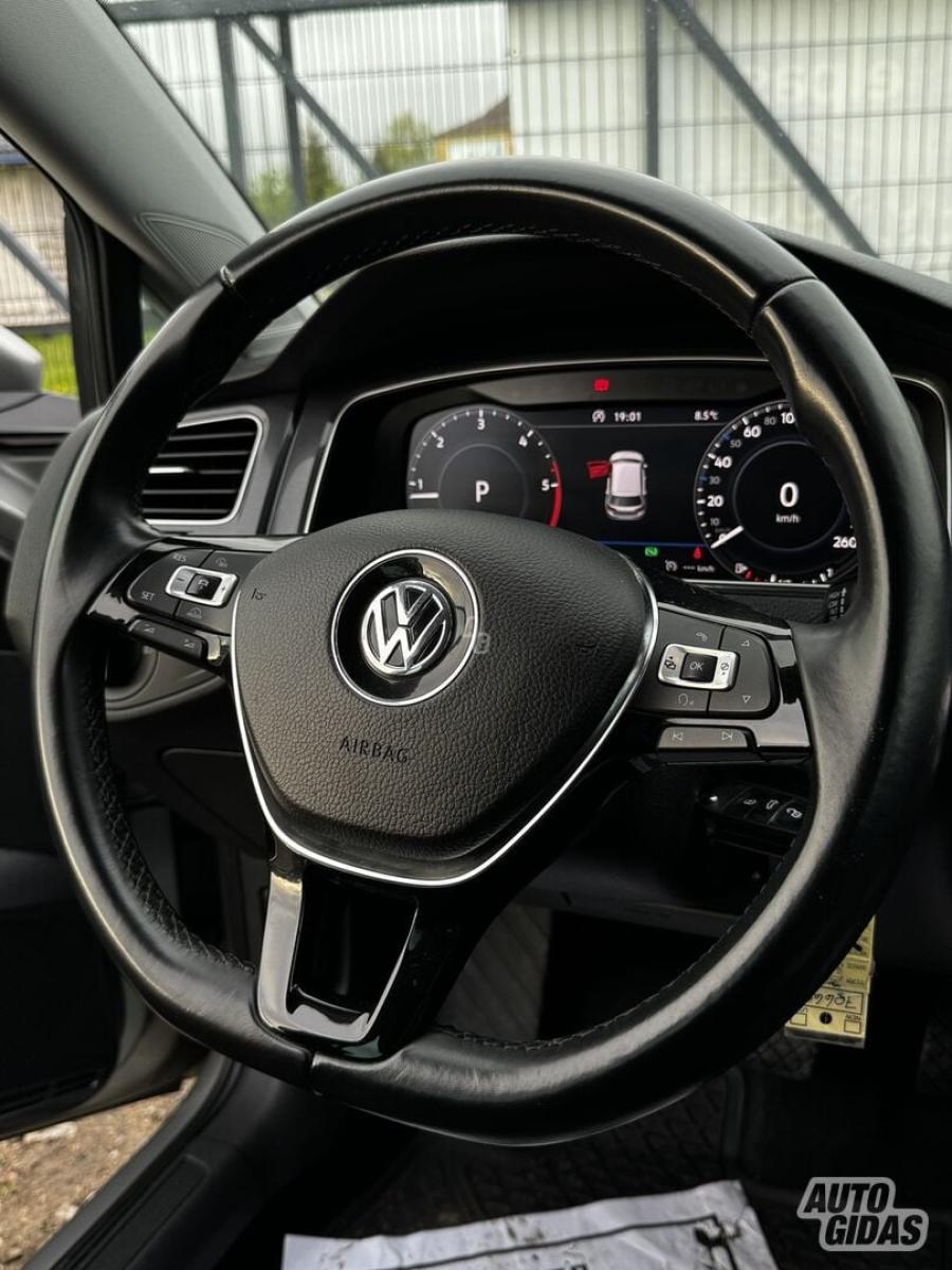 Volkswagen Golf 2017 in Klaipeda, with an engine capacity of 1.60 L and mileage of 193 thousand km for 11000 €, photo 12 on AUTOMOTO.COM.LV