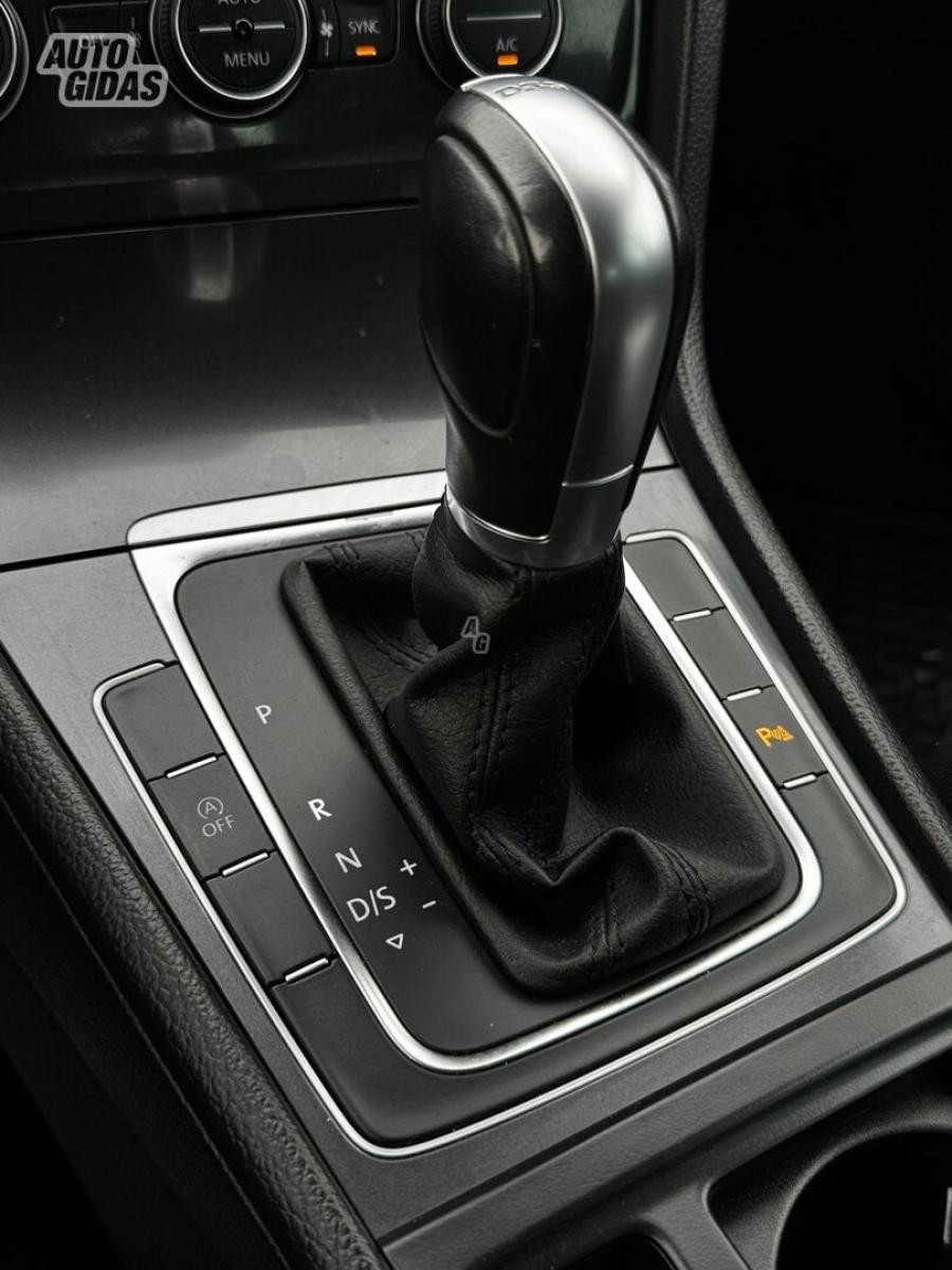 Volkswagen Golf 2017 in Klaipeda, with an engine capacity of 1.60 L and mileage of 193 thousand km for 11000 €, photo 15 on AUTOMOTO.COM.LV