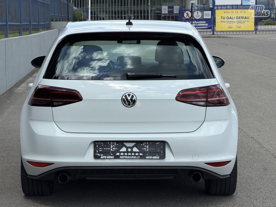 Volkswagen Golf 2017 Viļņa, ar dzinēja tilpumu 2.00 L un nobraukumu 93 tūkst. km par 16000 €, foto 4 vietnē AUTOMOTO.COM.LV