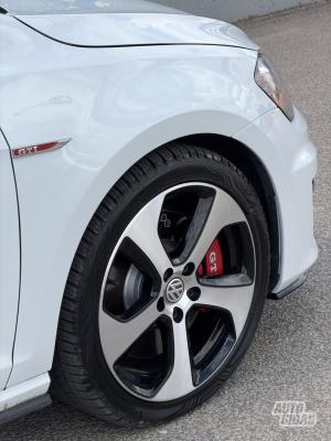 Volkswagen Golf 2017 Viļņa, ar dzinēja tilpumu 2.00 L un nobraukumu 93 tūkst. km par 16000 €, foto 11 vietnē AUTOMOTO.COM.LV