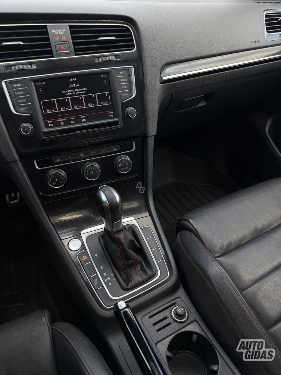 Volkswagen Golf 2017 Viļņa, ar dzinēja tilpumu 2.00 L un nobraukumu 93 tūkst. km par 16000 €, foto 15 vietnē AUTOMOTO.COM.LV