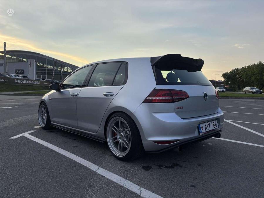 Volkswagen Golf 2017 Viļņa, ar dzinēja tilpumu 1.98 L un nobraukumu 170 tūkst. km par 12000 €, foto 6 vietnē AUTOMOTO.COM.LV
