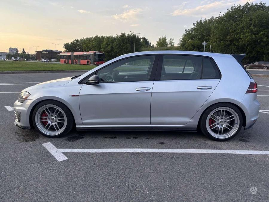 Volkswagen Golf 2017 Viļņa, ar dzinēja tilpumu 1.98 L un nobraukumu 170 tūkst. km par 12000 €, foto 7 vietnē AUTOMOTO.COM.LV