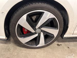 Volkswagen Golf 2018 in Vilnius, with an engine capacity of 1.98 L and mileage of 153 thousand km for 18900 €, photo 6 on AUTOMOTO.COM.LV