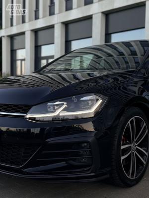 Volkswagen Golf 2018 in Vilnius, with an engine capacity of 2.00 L and mileage of 126 thousand km for 15999 €, photo 3 on AUTOMOTO.COM.LV