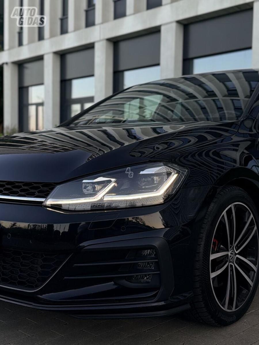 Volkswagen Golf 2018 in Vilnius, with an engine capacity of 2.00 L and mileage of 126 thousand km for 15999 €, photo 3 on AUTOMOTO.COM.LV