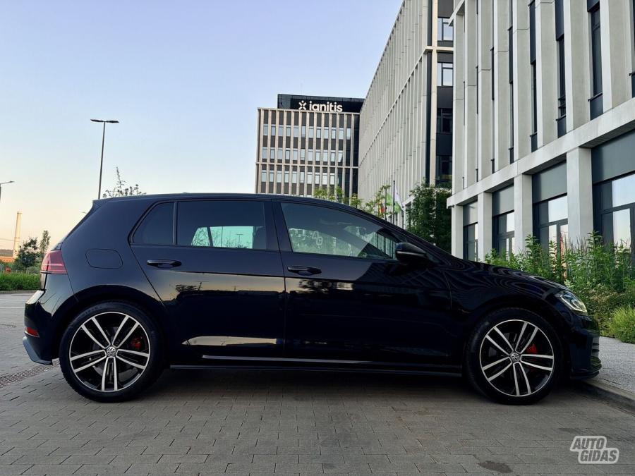 Volkswagen Golf 2018 in Vilnius, with an engine capacity of 2.00 L and mileage of 126 thousand km for 15999 €, photo 6 on AUTOMOTO.COM.LV