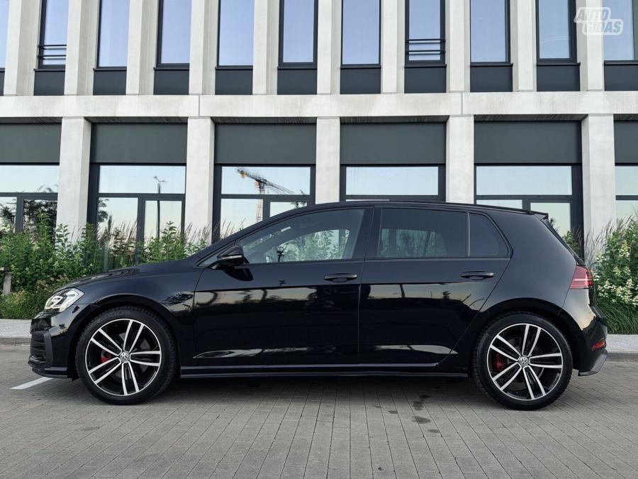Volkswagen Golf 2018 in Vilnius, with an engine capacity of 2.00 L and mileage of 126 thousand km for 15999 €, photo 8 on AUTOMOTO.COM.LV