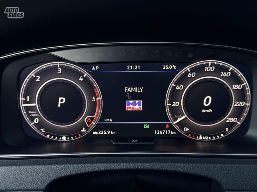 Volkswagen Golf 2018 in Vilnius, with an engine capacity of 2.00 L and mileage of 126 thousand km for 15999 €, photo 19 on AUTOMOTO.COM.LV