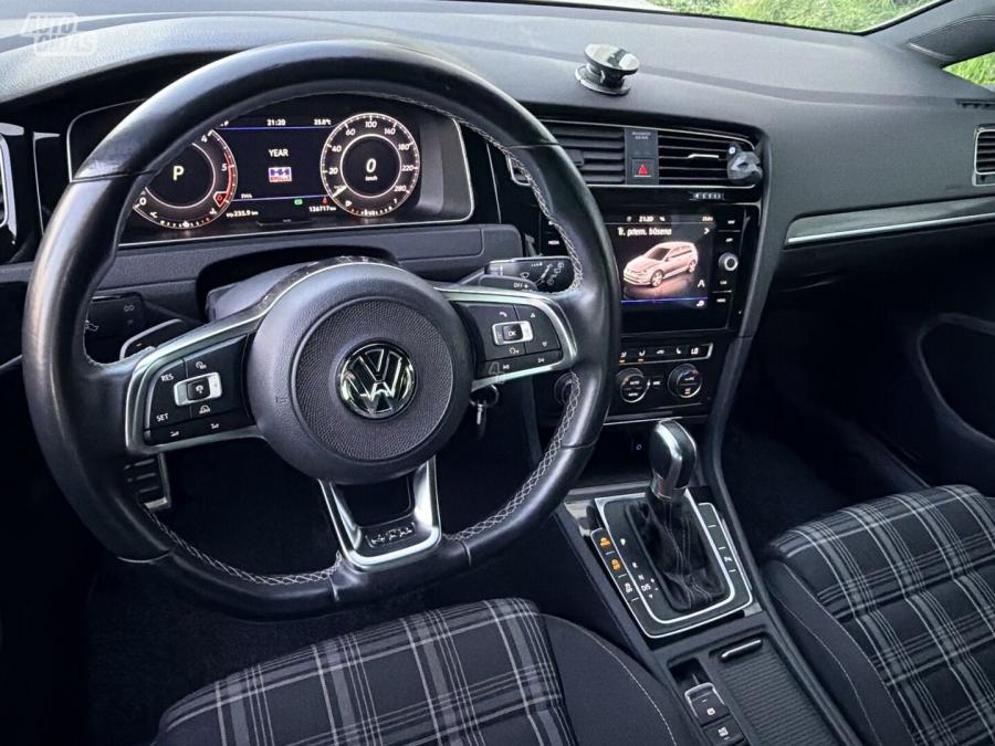 Volkswagen Golf 2018 in Vilnius, with an engine capacity of 2.00 L and mileage of 126 thousand km for 15999 €, photo 24 on AUTOMOTO.COM.LV