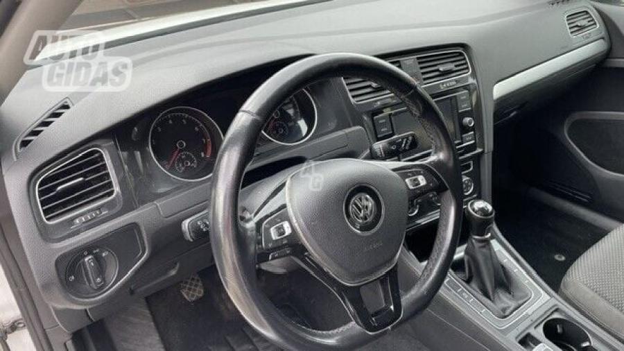 Volkswagen Golf 2018 Klaipėda, ar dzinēja tilpumu 1.00 L un nobraukumu 190 tūkst. km par 6450 €, foto 21 vietnē AUTOMOTO.COM.LV