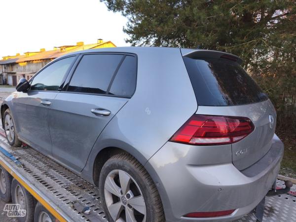 Volkswagen Golf 2019 in Jurbarkas, with an engine capacity of 1.60 L and mileage of 267 thousand km for 5600 €, photo 8 on AUTOMOTO.COM.LV