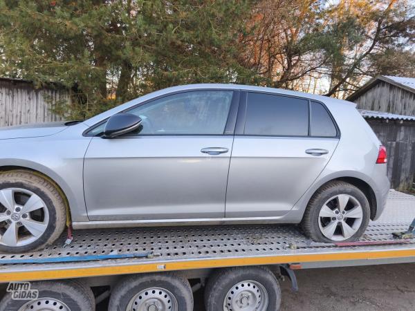 Volkswagen Golf 2019 in Jurbarkas, with an engine capacity of 1.60 L and mileage of 267 thousand km for 5600 €, photo 9 on AUTOMOTO.COM.LV
