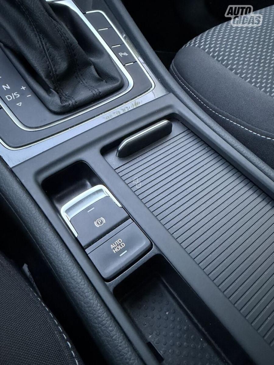 Volkswagen Golf 2019 in Vilnius, with an engine capacity of 1.50 L and mileage of 50 thousand km for 16000 €, photo 21 on AUTOMOTO.COM.LV