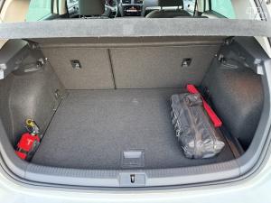 Volkswagen Golf 2019 in Vilnius, with an engine capacity of 1.50 L and mileage of 50 thousand km for 16000 €, photo 24 on AUTOMOTO.COM.LV