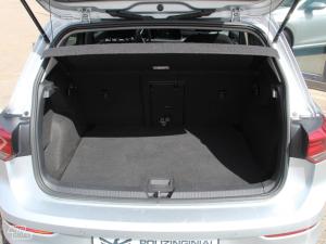 Volkswagen Golf 2021 in Vilnius, with an engine capacity of 1.00 L and mileage of 118 thousand km for 16950 €, photo 17 on AUTOMOTO.COM.LV