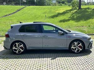 Volkswagen Golf 2024 Kauņa, ar dzinēja tilpumu 2.00 L un nobraukumu 19 tūkst. km par 29855 €, foto 5 vietnē AUTOMOTO.COM.LV