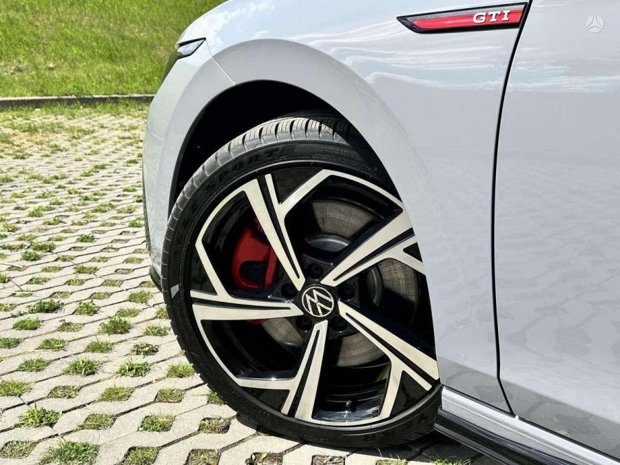 Volkswagen Golf 2024 Kauņa, ar dzinēja tilpumu 2.00 L un nobraukumu 19 tūkst. km par 29855 €, foto 10 vietnē AUTOMOTO.COM.LV