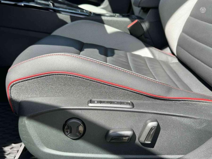 Volkswagen Golf 2024 Kauņa, ar dzinēja tilpumu 2.00 L un nobraukumu 19 tūkst. km par 29855 €, foto 13 vietnē AUTOMOTO.COM.LV