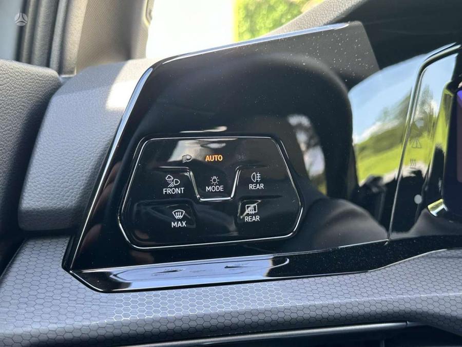 Volkswagen Golf 2024 Kauņa, ar dzinēja tilpumu 2.00 L un nobraukumu 19 tūkst. km par 29855 €, foto 19 vietnē AUTOMOTO.COM.LV