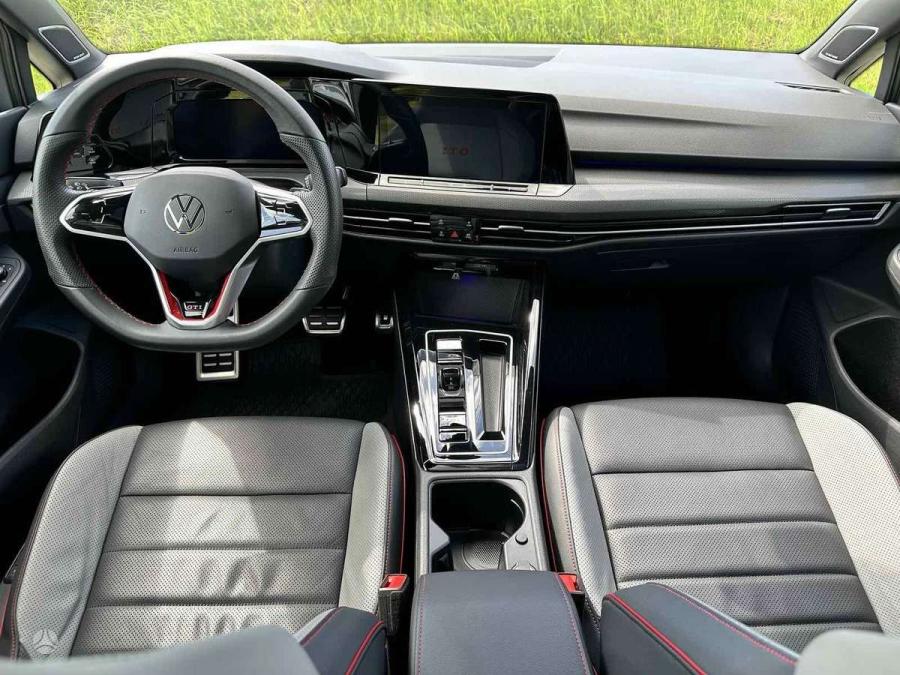 Volkswagen Golf 2024 Kauņa, ar dzinēja tilpumu 2.00 L un nobraukumu 19 tūkst. km par 29855 €, foto 26 vietnē AUTOMOTO.COM.LV