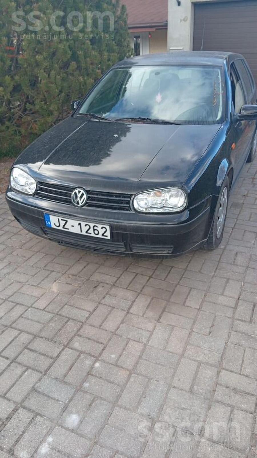Melns Volkswagen golf-i 1997 Jelgava, ar dzinēja tilpumu 1.60 L un nobraukumu 250 tūkst. km par 850 €, foto 1 vietnē AUTOMOTO.COM.LV