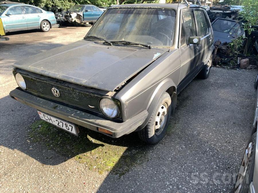 Zaļš Volkswagen golf-i 1983 Liepāja, ar dzinēja tilpumu 1.10 L un nobraukumu 129 tūkst. km par 1650 €, foto 3 vietnē AUTOMOTO.COM.LV