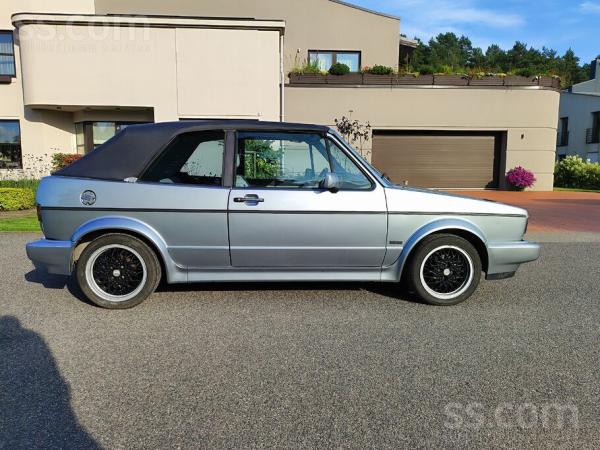 Pelēks Volkswagen golf-i 1990 Rīga, ar dzinēja tilpumu 1.80 L un nobraukumu 184 tūkst. km par 4400 €, foto 6 vietnē AUTOMOTO.COM.LV