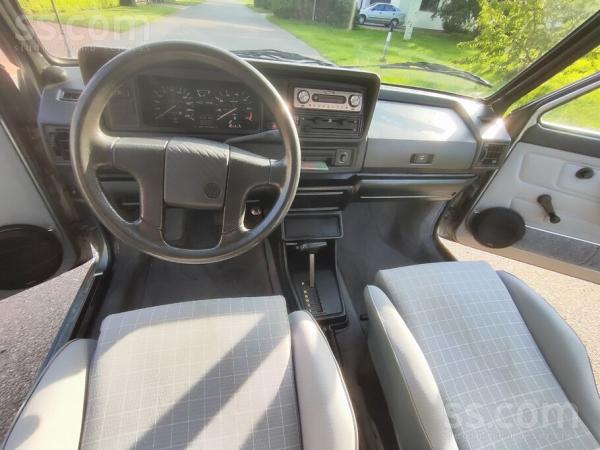 Pelēks Volkswagen golf-i 1990 Rīga, ar dzinēja tilpumu 1.80 L un nobraukumu 184 tūkst. km par 4400 €, foto 9 vietnē AUTOMOTO.COM.LV