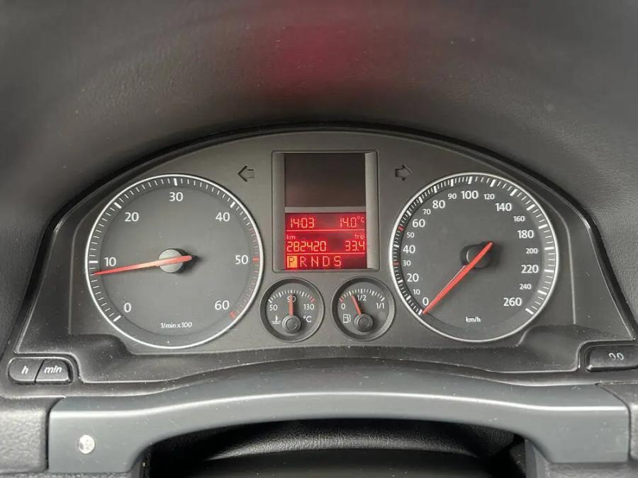 Серый Фольксваген Golf 1 2006 в Талси, объемом двигателя 1.90 л и пробегом 282 тыс. км за 2350 €, фото 9 на AUTOMOTO.COM.LV