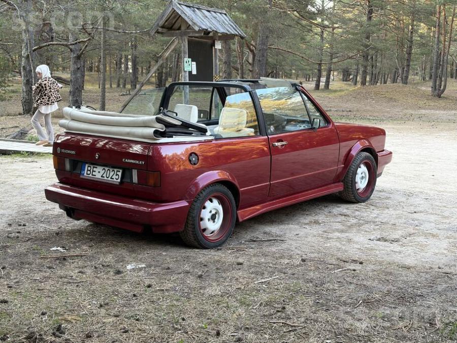 Красный Фольксваген Golf 1 1981 в Рига, объемом двигателя 1.60 л и пробегом 222 тыс. км за 4188 €, фото 4 на AUTOMOTO.COM.LV
