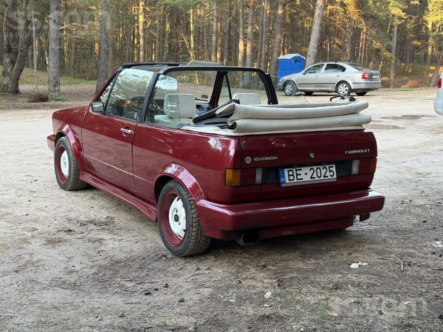 Красный Фольксваген Golf 1 1981 в Рига, объемом двигателя 1.60 л и пробегом 222 тыс. км за 4188 €, фото 5 на AUTOMOTO.COM.LV