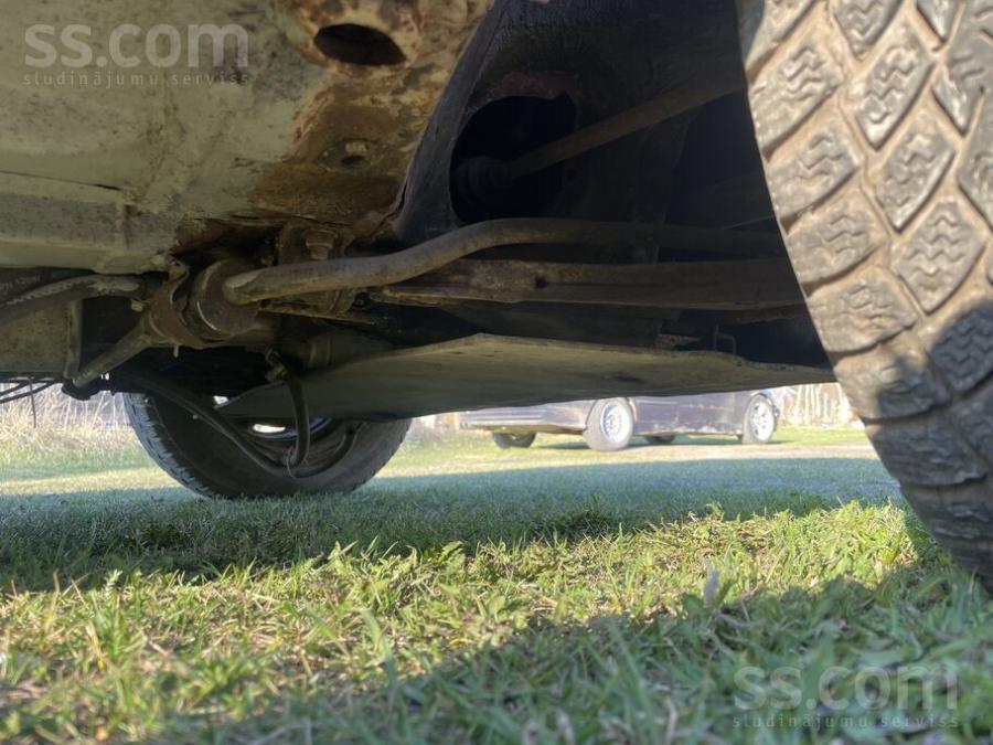 Красный Фольксваген Golf 1 1979 в Тукумс, объемом двигателя 1.60 л и пробегом 300 тыс. км за 3200 €, фото 13 на AUTOMOTO.COM.LV
