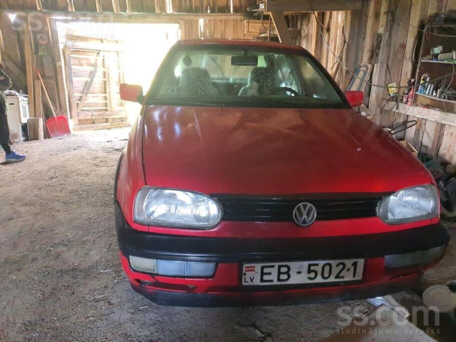 Красный Фольксваген Golf 1 1992 в Мадона, объемом двигателя 1.40 л и пробегом 0 тыс. км за 420 €, фото 5 на AUTOMOTO.COM.LV