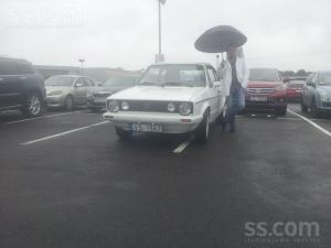 Белый Фольксваген Golf 1 1983 в Рига, объемом двигателя 1.80 л и пробегом 210 тыс. км за 6500 €, фото  на AUTOMOTO.COM.LV