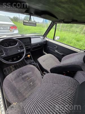Белый Фольксваген Golf 1 1983 в Рига, объемом двигателя 1.60 л и пробегом 202 тыс. км за 3800 €, фото 7 на AUTOMOTO.COM.LV