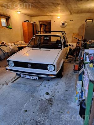 Белый Фольксваген Golf 1 1983 в Рига, объемом двигателя 1.60 л и пробегом 202 тыс. км за 3800 €, фото 14 на AUTOMOTO.COM.LV