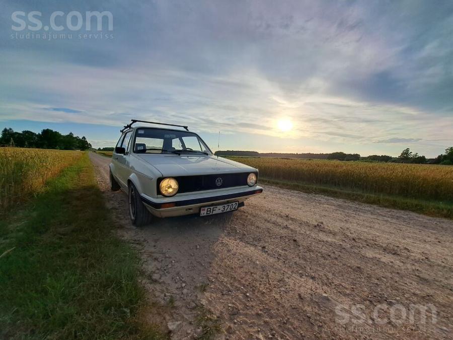 Белый Фольксваген Golf 1 1983 в Рига, объемом двигателя 1.60 л и пробегом 202 тыс. км за 3800 €, фото 16 на AUTOMOTO.COM.LV
