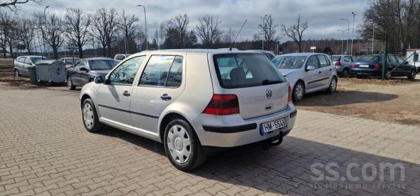 Pelēks Volkswagen golf-iv 2001 Aizkraukle, ar dzinēja tilpumu 1.90 L un nobraukumu 390 tūkst. km par 1100 €, foto 4 vietnē AUTOMOTO.COM.LV