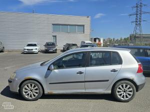 Volkswagen Golf 2004 in Vilnius, with an engine capacity of 1.90 L and mileage of 222 thousand km for 500 €, photo 4 on AUTOMOTO.COM.LV