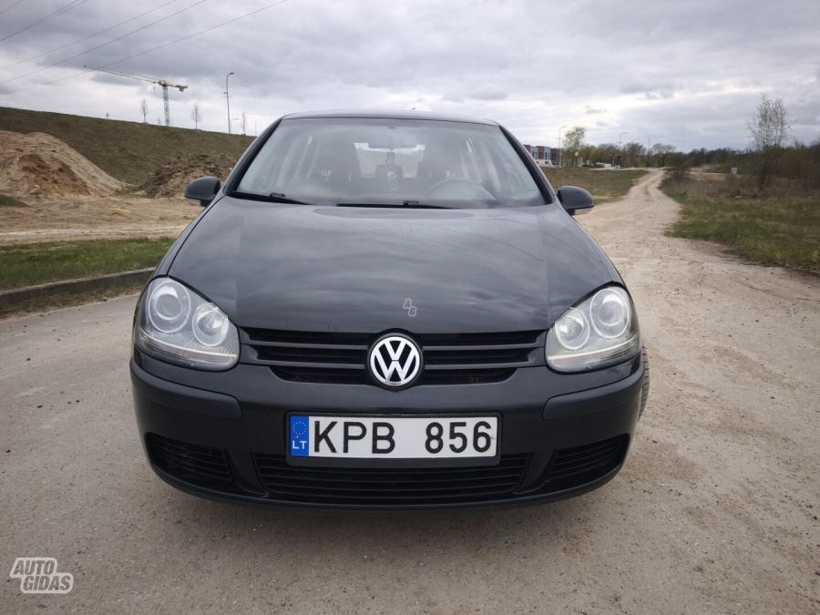 Volkswagen Golf 2005 Viļņa, ar dzinēja tilpumu 1.90 L un nobraukumu 413 tūkst. km par 950 €, foto 4 vietnē AUTOMOTO.COM.LV
