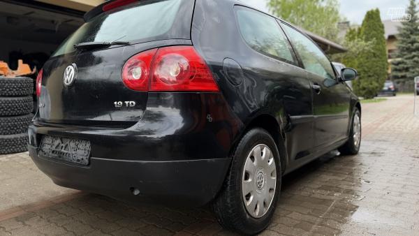Volkswagen Golf 2005 Viļņa, ar dzinēja tilpumu 1.90 L un nobraukumu 270 tūkst. km par 650 €, foto 6 vietnē AUTOMOTO.COM.LV